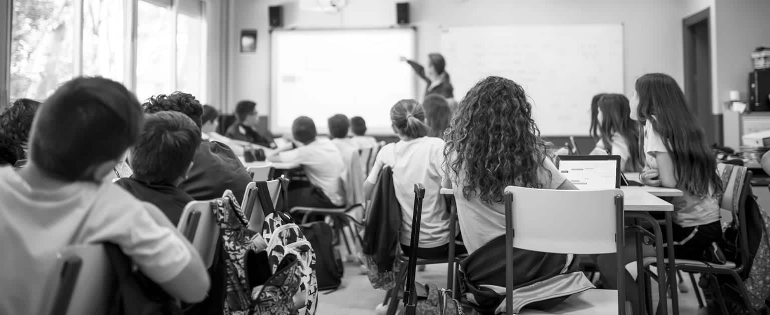Volume de trabalho dos professores dos anos finais do ensino ...